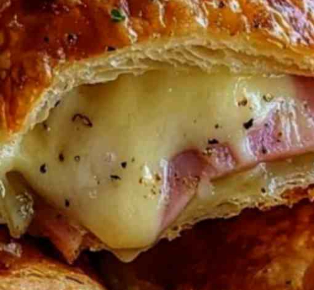 Sausage-Stuffed Puff Pastry Recipe – Recipes Makers