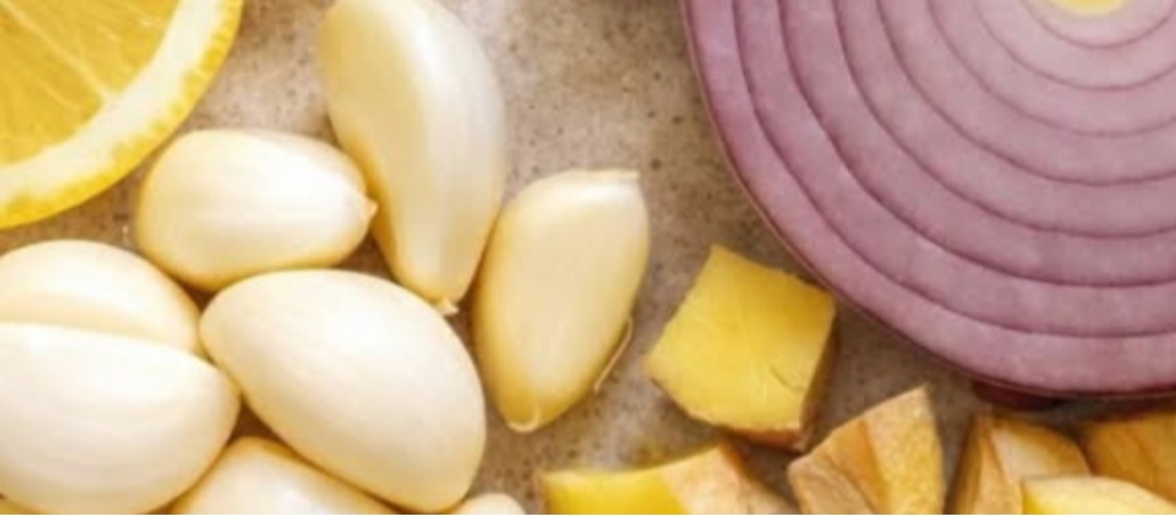 How to Prepare a Homemade Herbal Infusion Using Cinnamon, Cloves ...